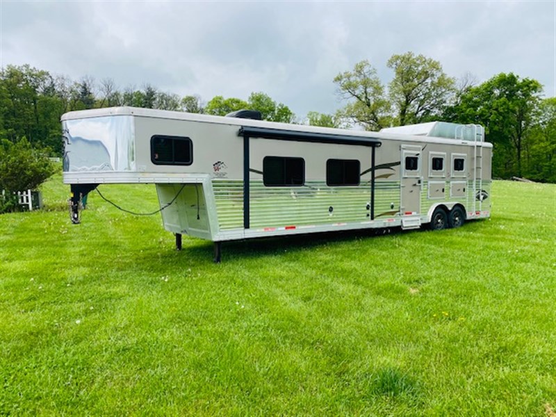 2015 Bison Silverado 8316SS