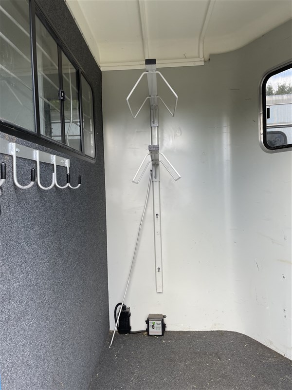 2012 Hawk 2 HORSE DRESS BUMPER PULL