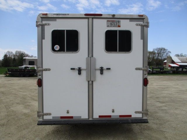2006 Featherlite 8581 3H 12’ SW LQ, Mangers