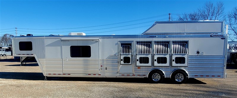 2020 Cimarron 4H Side Load 14' Outlaw LQ, Hay Pod, Ramp, Gen.