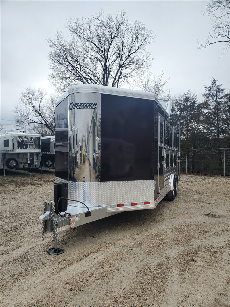 2020 Cimarron 4H BP with Integrated Pod & Hay Elevator