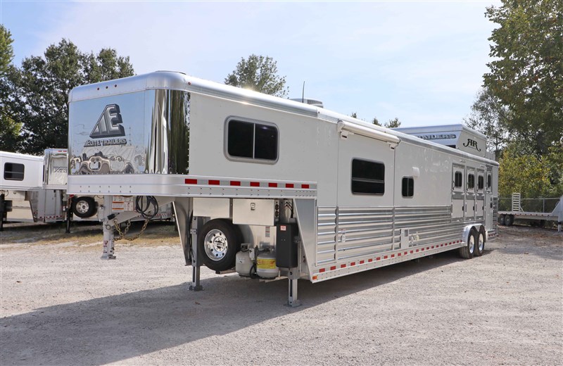 2023 Elite 4H Reverse Load 15'9'' Outback Conversion