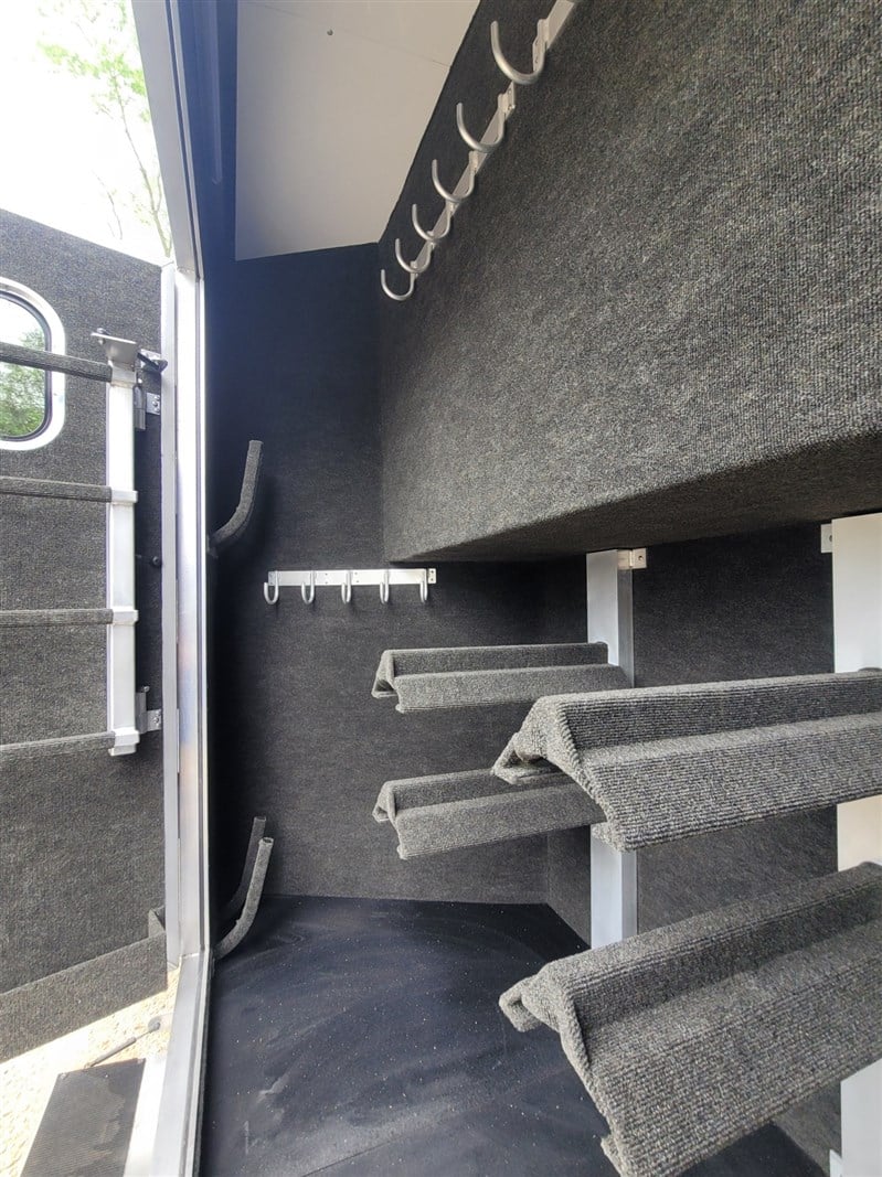 2026 Bloomer 6H, Trainer Trainer Deluxe, Integrated Pod