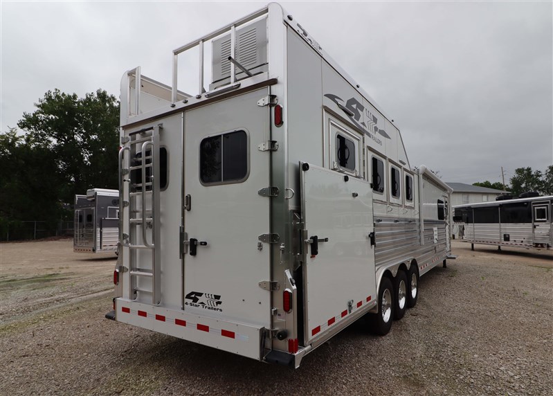 2026 4 Star 4H, 15'9'' TRAIL BOSS LQ, Slide, Generator