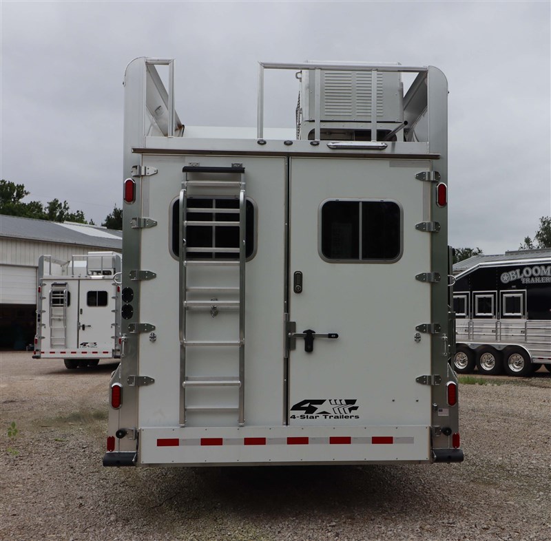 2026 4 Star 4H, 15'9'' TRAIL BOSS LQ, Slide, Generator