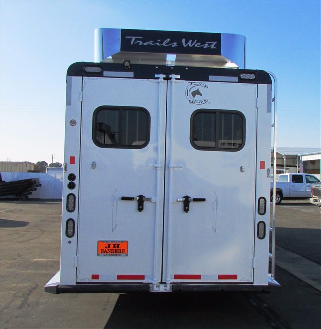 2017 Trails West Sierra 3 Horse 10x15 rear tack slide out