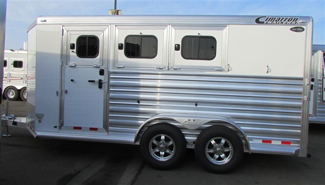 2019 Cimarron Norstar 3 horse with front tack