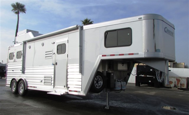 2020 Cimarron Norstar 2 horse outback