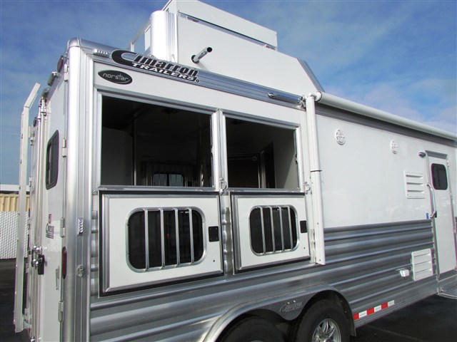 2020 Cimarron Norstar 2 horse outback