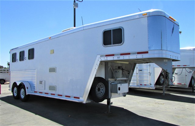 2005 Featherlite 8546