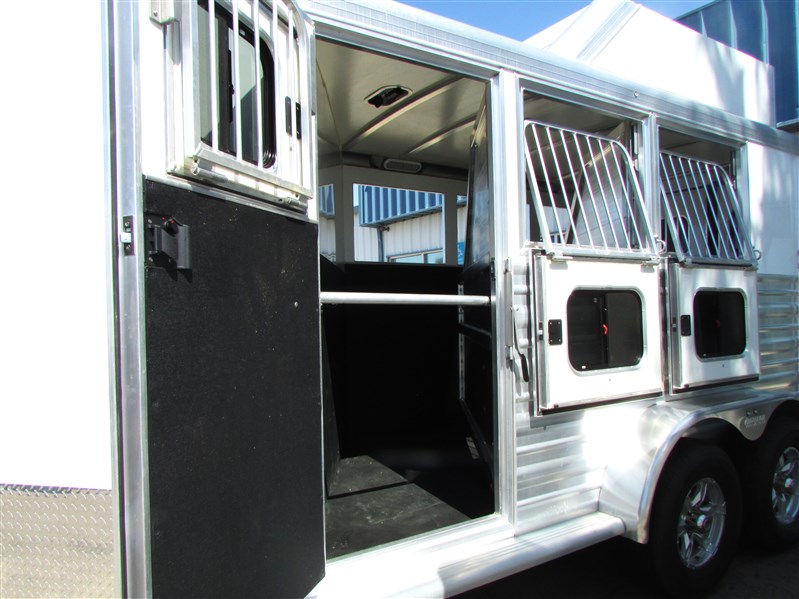 2023 CIMARRON NORSTAR RTG NORSTAR 3 HORSE HAY RACK