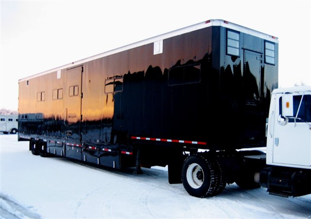 2000 Kentucky 50' Semi Van