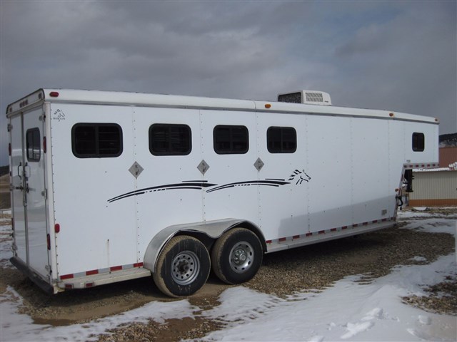 2003 Horton 4 Horse