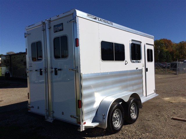 2016 Featherlite 9407