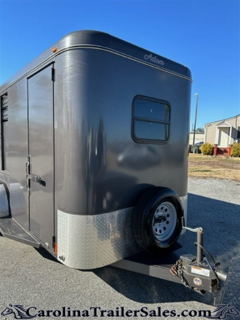 2018 Adam 2 Horse Slant Load Bumper Pull, Light Weight!