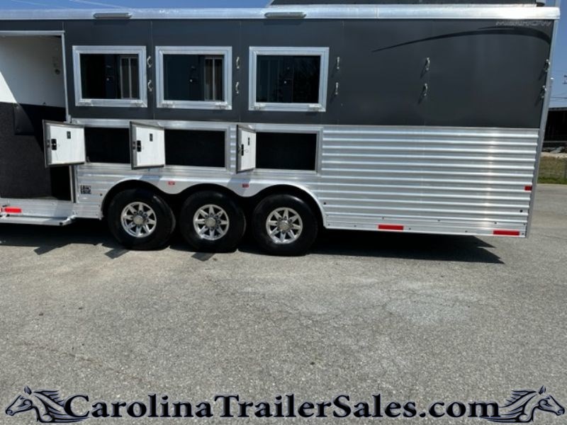 2019 Merhow 4H, 18' LQ, Super Slide, Full Rear Tack, Side Load