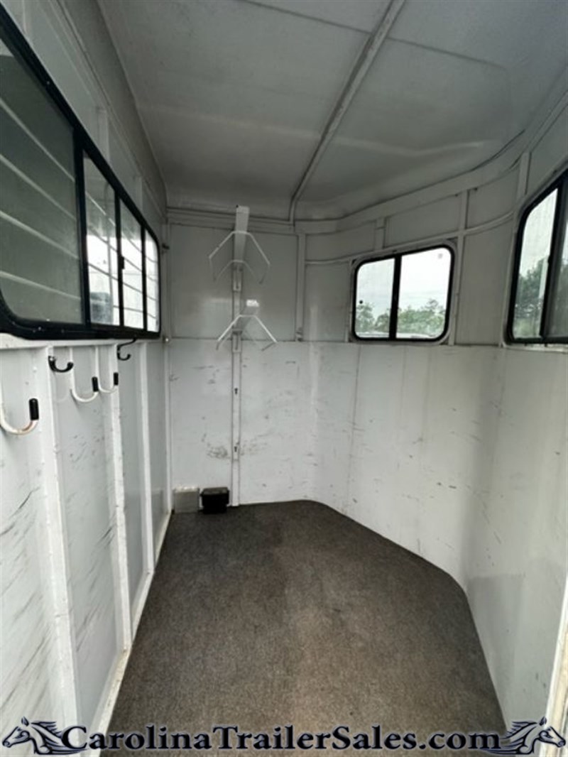 1998 Hawk 2H, Straight Load, 2 Escape Doors, Rear Ramp