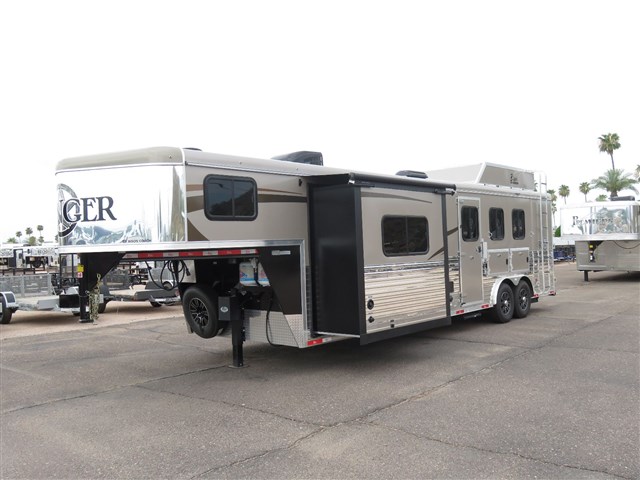 2017 Bison Ranger 12ft Sw 3 Horse