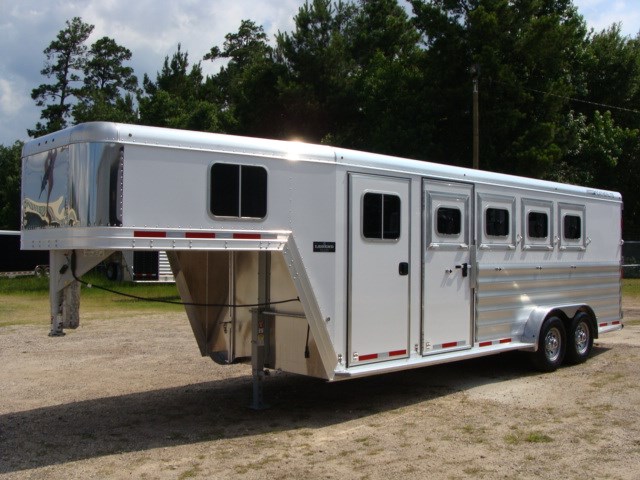2015 FEATHERLITE 8542 LEGEND 4H