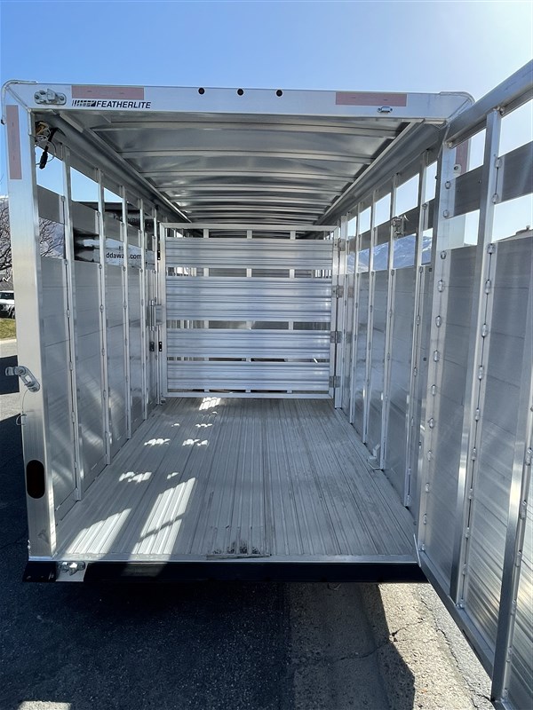 2023 Featherlite 8117-20'