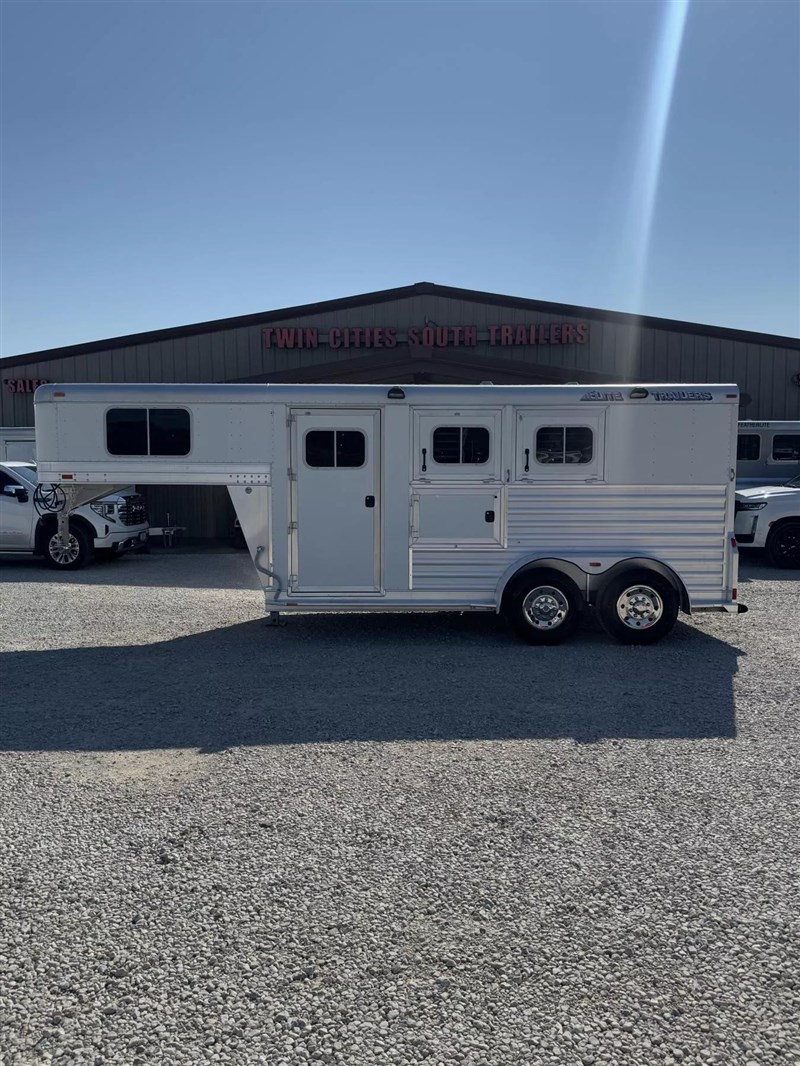 2028 Elite 2 Horse Slant Load Gooseneck