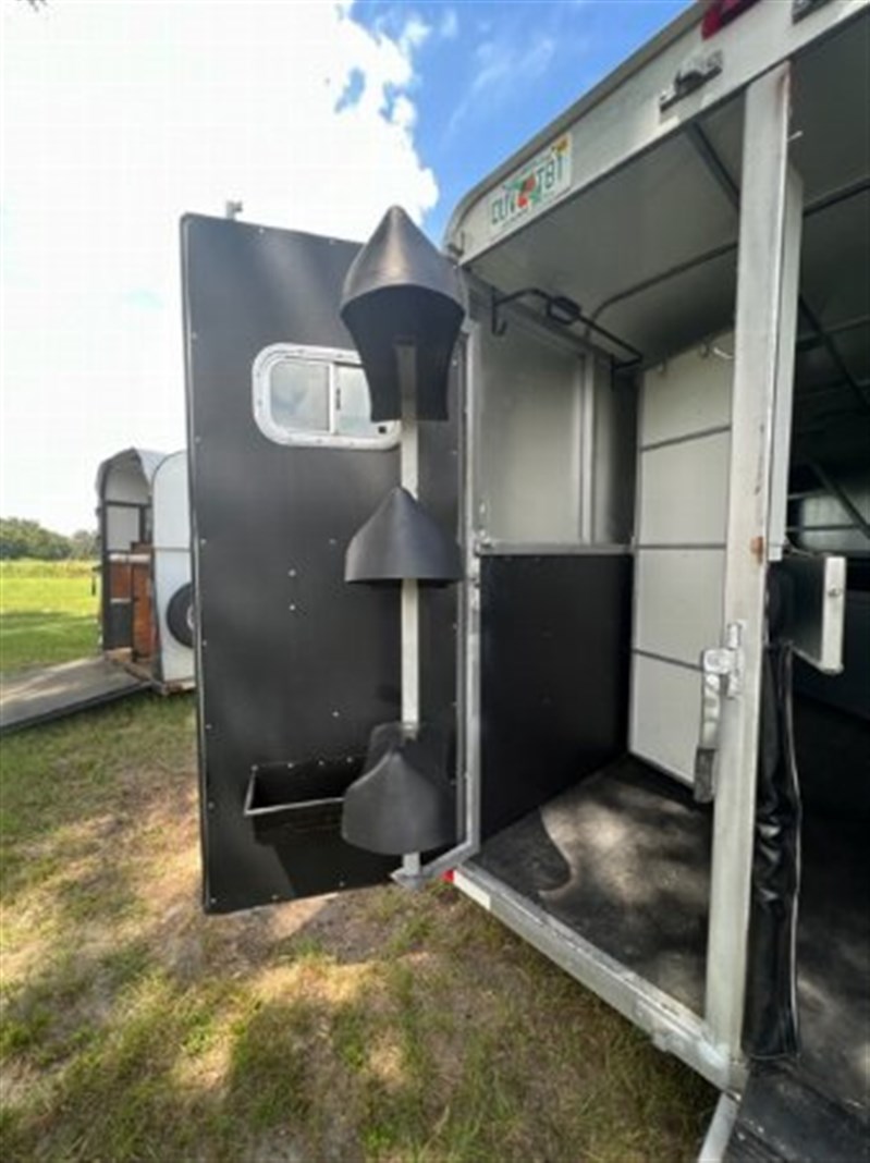 2012 East 46 2012 East 46 3H Gooseneck Weekender