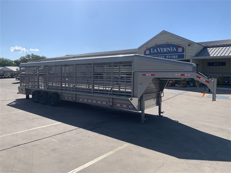 2023 GR 32x6'8" Metal Top