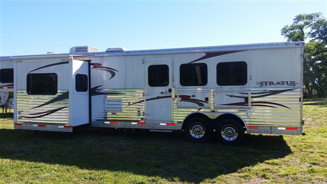 2012 BISON STRATUS SLIDE 8 WIDE 7'6" TALL 12' SHORTWALL 8312MMB