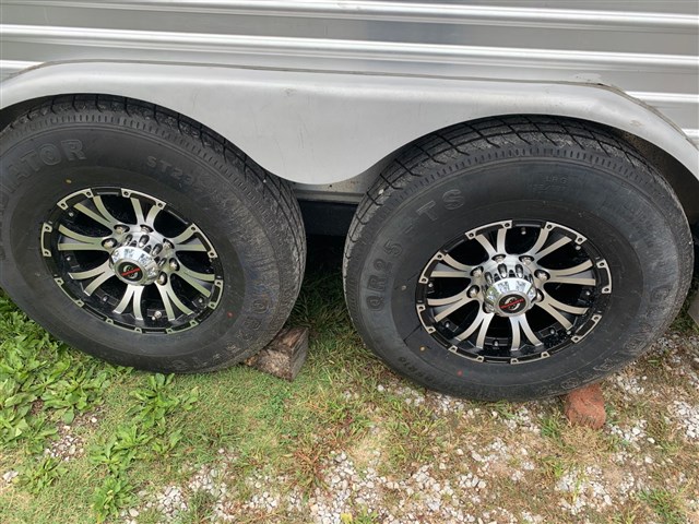 2000 Featherlite 4H, full lq,8'wide,aluminum, 8587