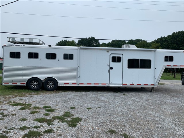 2000 Featherlite 4H, full lq,8'wide,aluminum, 8587