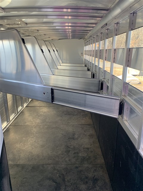 2016 SUNDOWNER 6 HORSE LIKE NEW SUPER SPORT, RAMP, ALL ALUMINUM, STUDWALL,