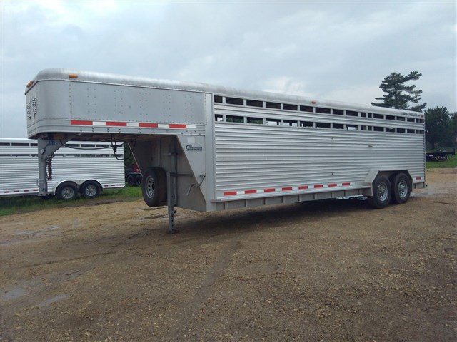 2000 Featherlite 7' x 24' Aluminum Gooseneck Stock