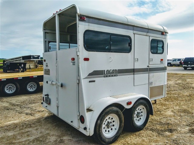1998 Logan Coach 2 Horse Straight Load with Lower Tack Compartments