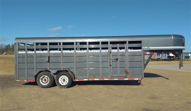 2013 Corn Pro 20' Gooseneck Stock Trailer