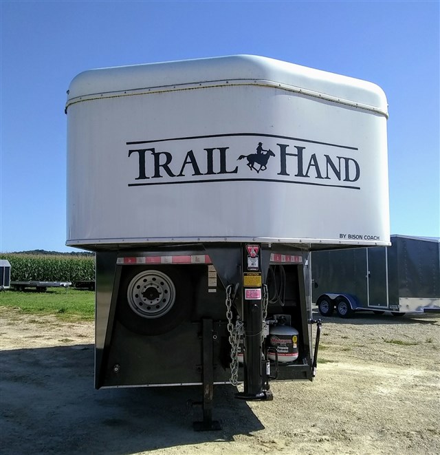 2017 Bison Trail Hand 2 Horse Slant with Living Quarters