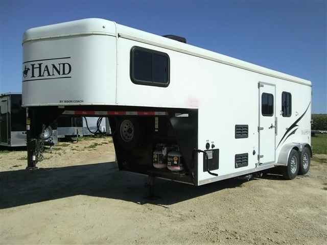2017 Bison Trail Hand 2 Horse Slant with Living Quarters