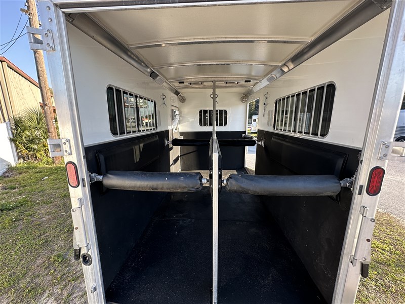 2021 Cimarron Norstar 2H BP with Side Ramp