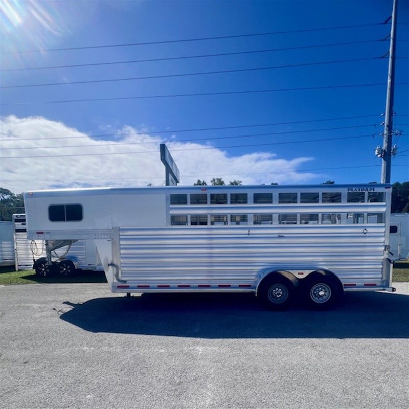 2025 Platinum 20' Livestock Combo GN with 4' Tack