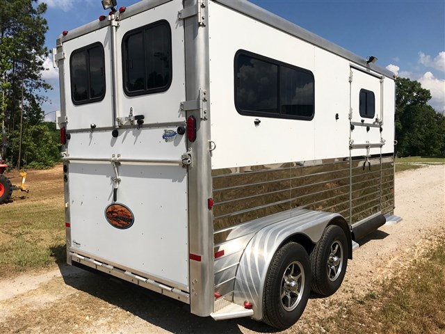 2010 Sundowner 2H BP w/ SIDE RAMP and STAINLESS SIDES