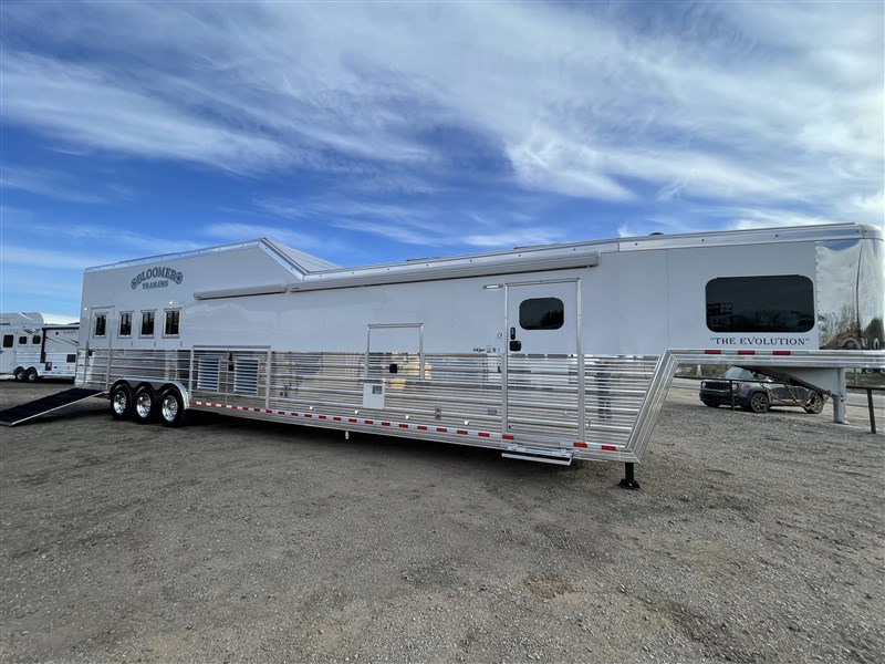 2023 Bloomer 23' LQ by Outlaw Conversions 12' slide out w/ Loft