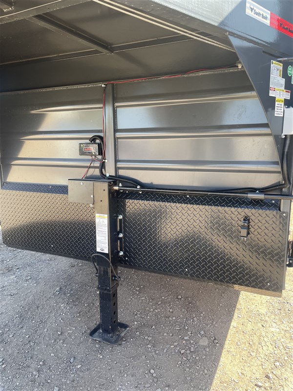 2023 Swift Built 28' Smart-Tack Stock Combo SALE PENDING