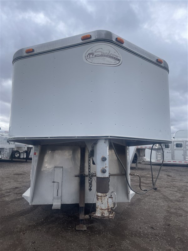 2002 Sundowner 18' Stock Trailer