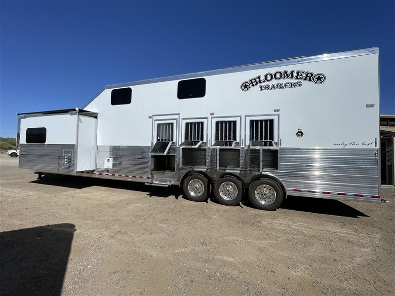 2025 Bloomer 4 horse Loft w/ Outlaw Conversions
