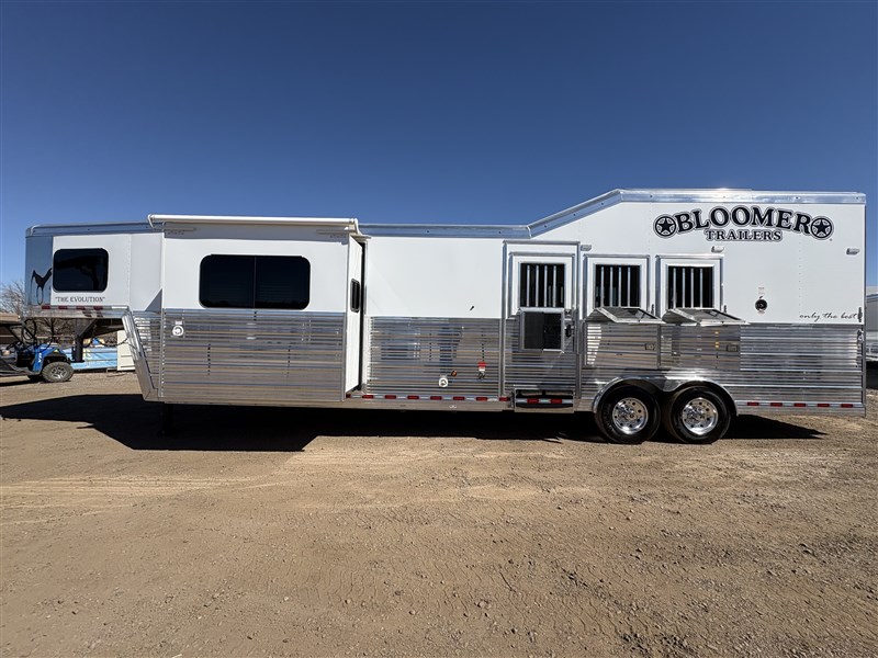 2025 Bloomer Evolution 14'11 Shortwall by Outlaw