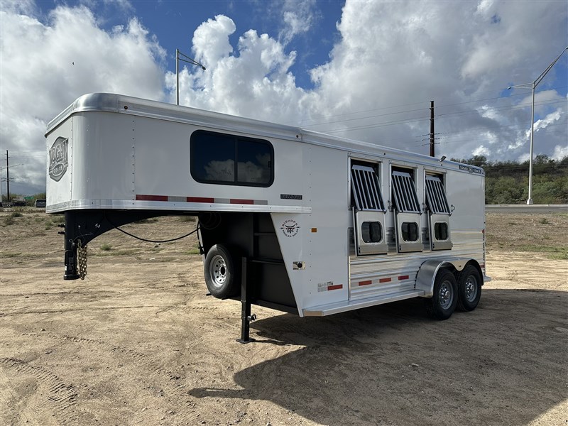 2026 Logan 3 Horse Gooseneck Bullseye