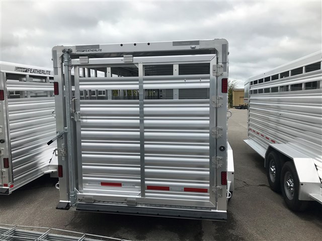 2021 Featherlite 8127-7024