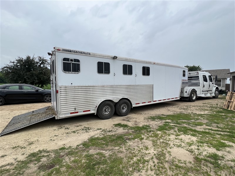 2002 Featherlite 8549