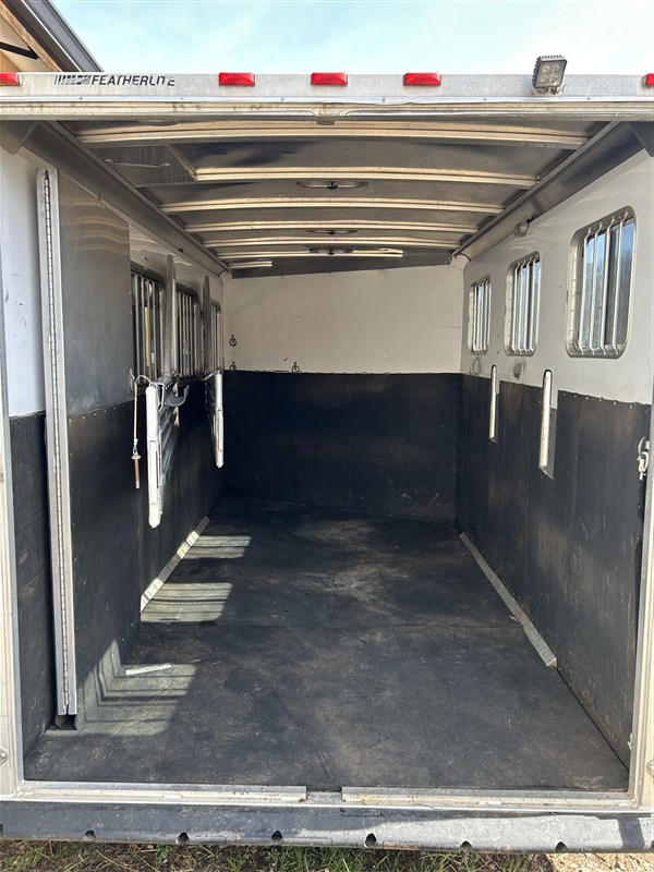 2003 featherlite 8541