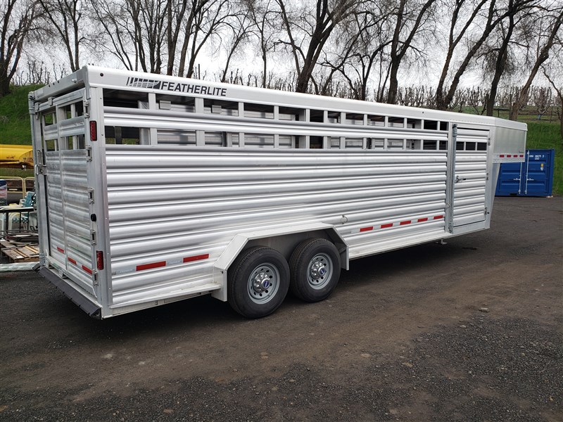 2022 Featherlite 8127 Perfectfit