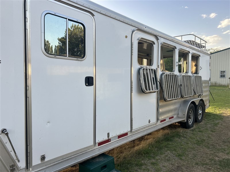 2011 Featherlite 8541